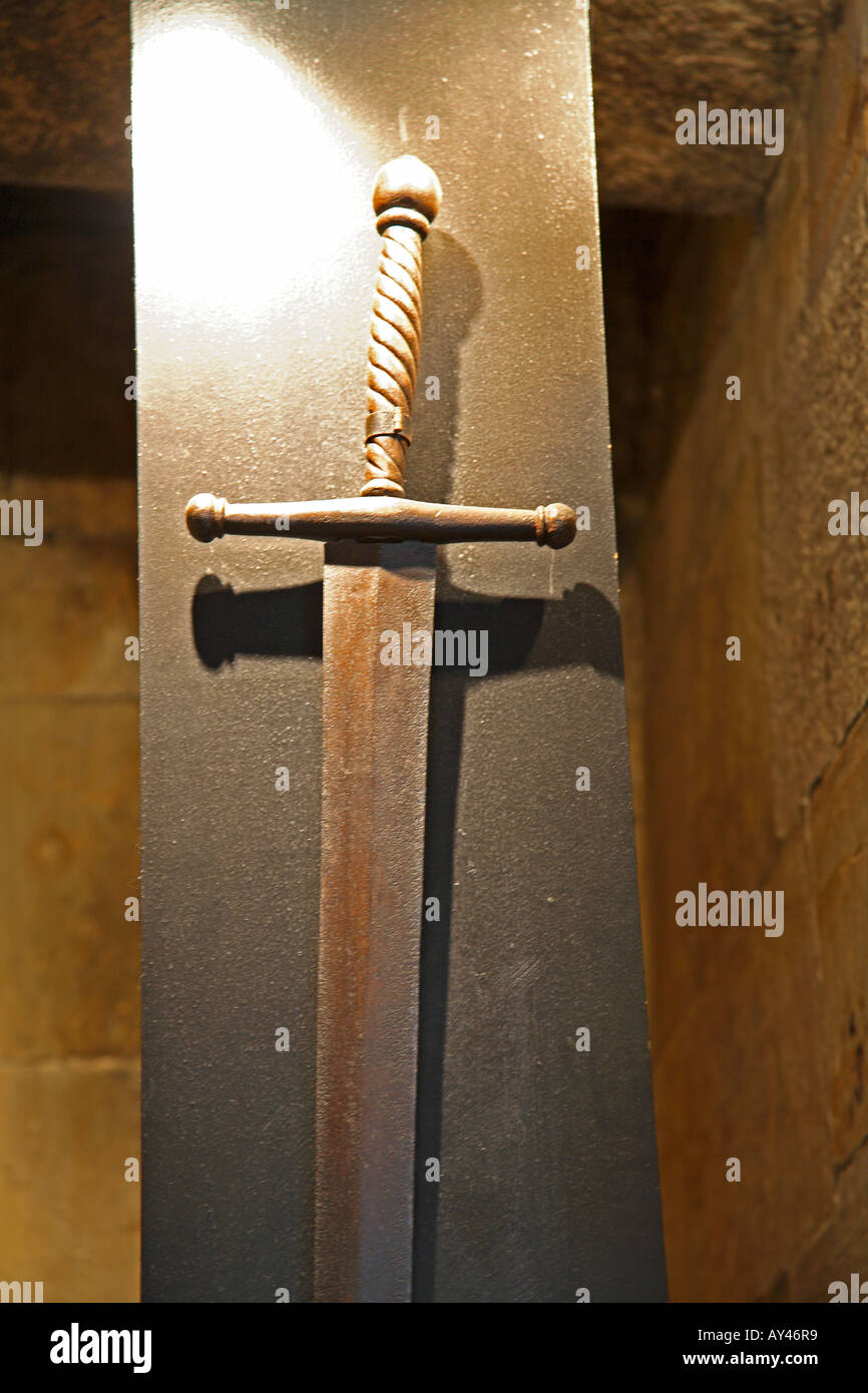 Sword medieval hi-res stock photography and images - Alamy