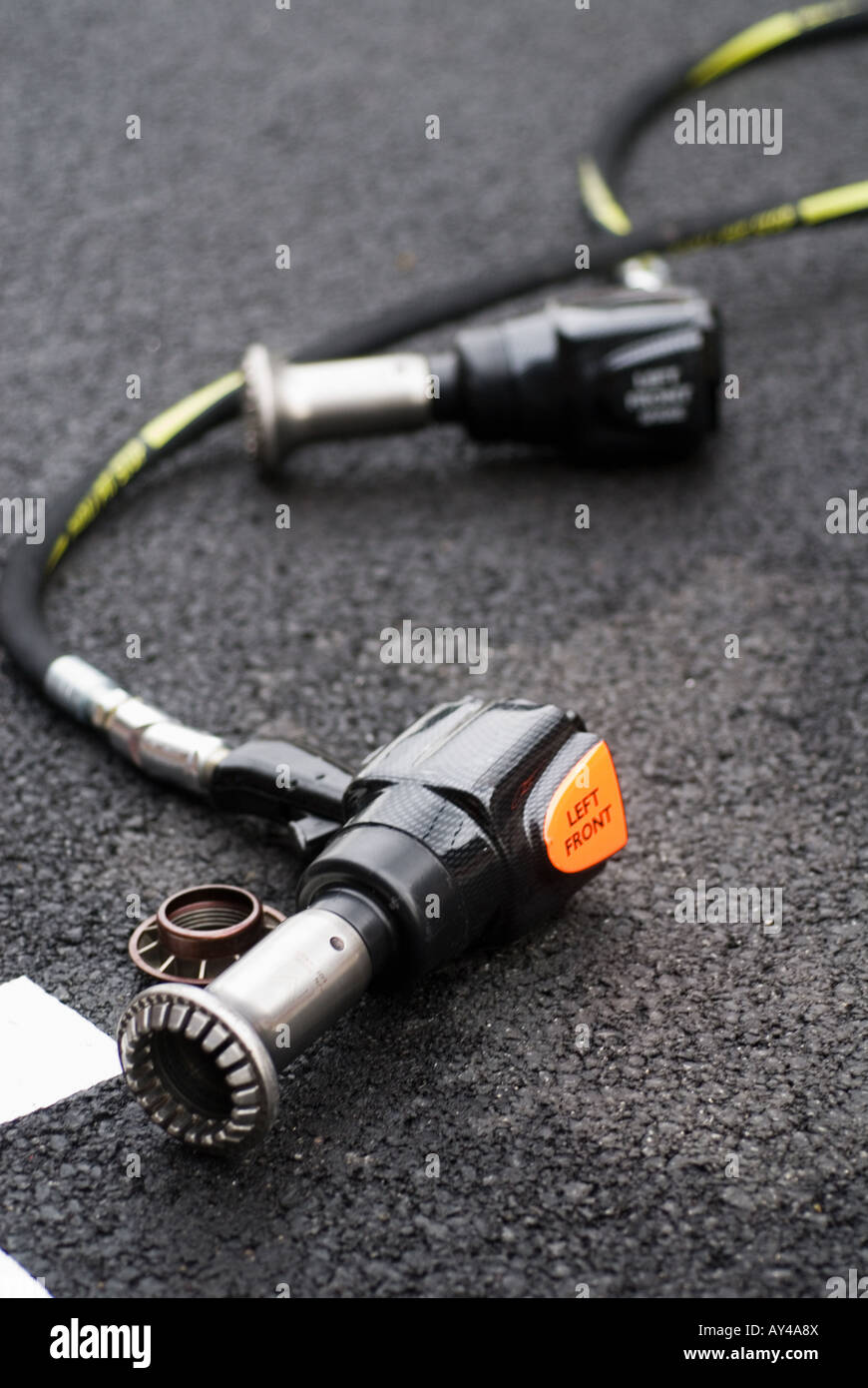 Pit stop action hi-res stock photography and images - Alamy