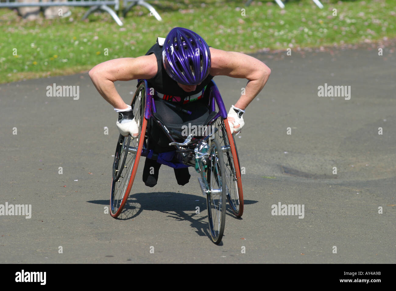 Girl wheelchair race hi-res stock photography and images - Alamy