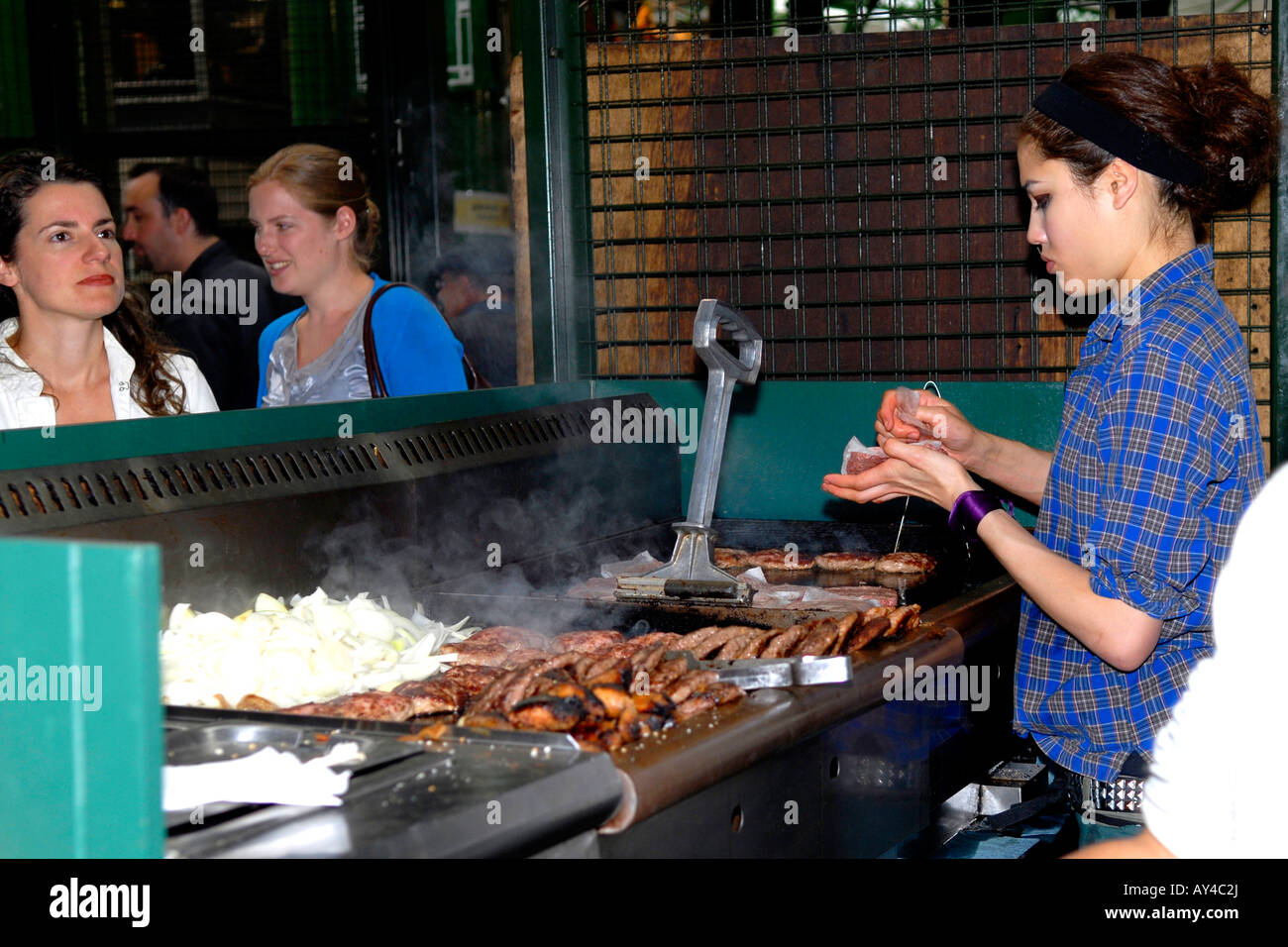 London Borough Market , grill stall with freshly cooked hamburgers ...