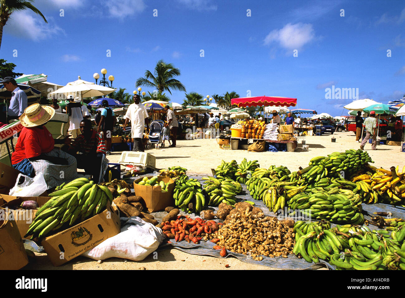Marigot market hi-res stock photography and images - Alamy