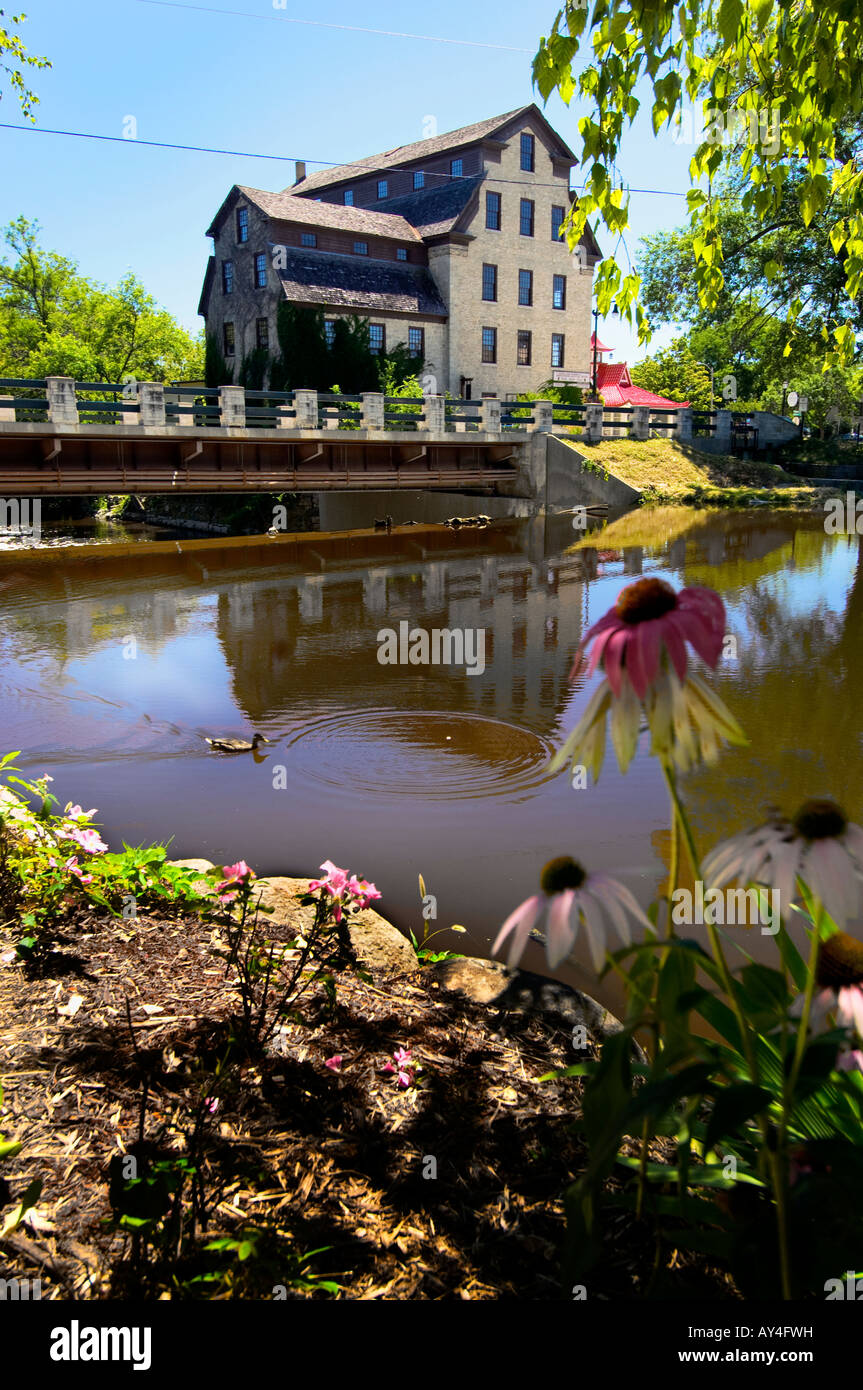 Cedarburg Mill on Cedar Creek in Cedarburg Wisconsin Stock Photo - Alamy