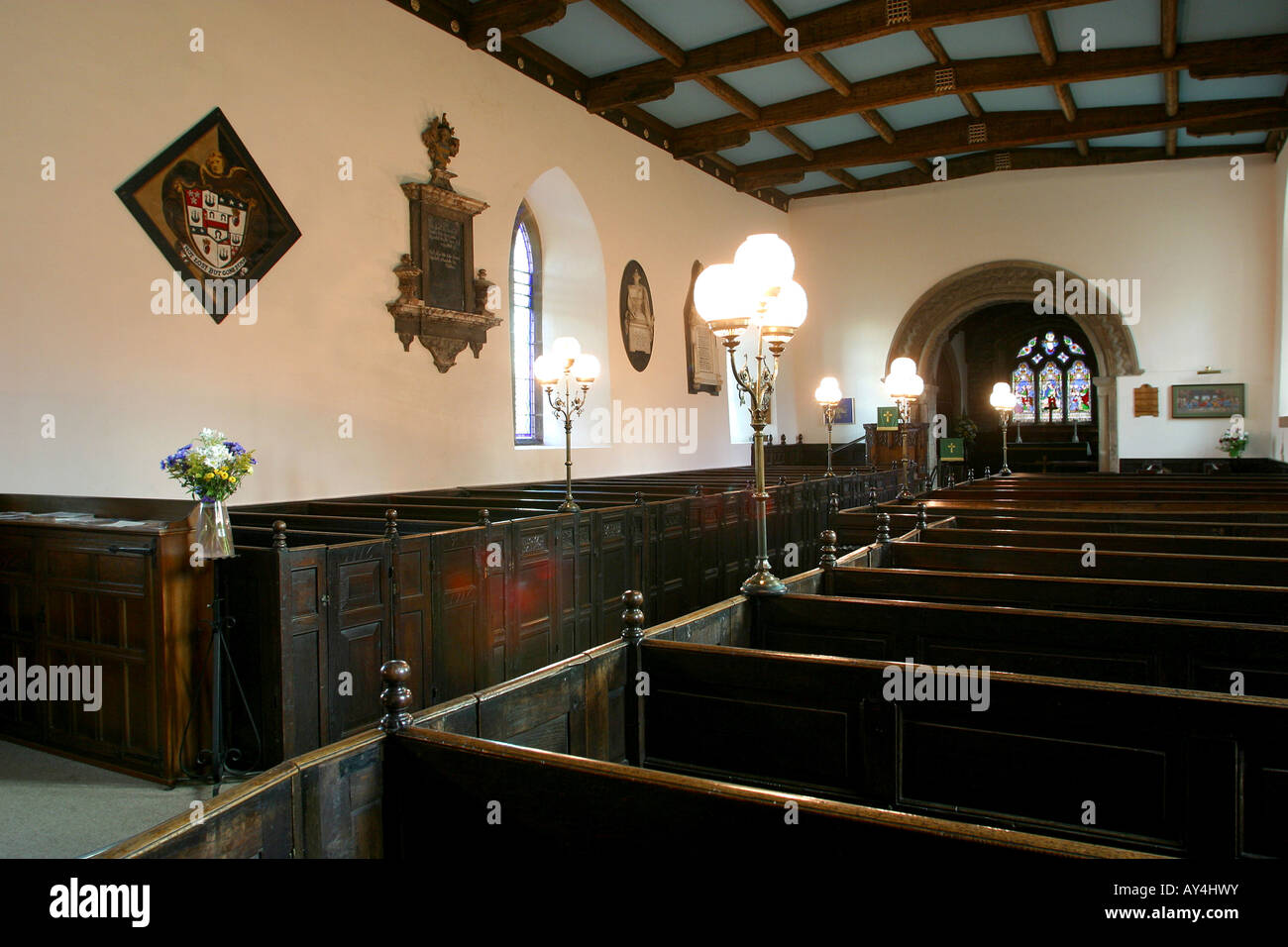 UK Derbyshire Castleton St Edmunds Church interior 17th century box ...