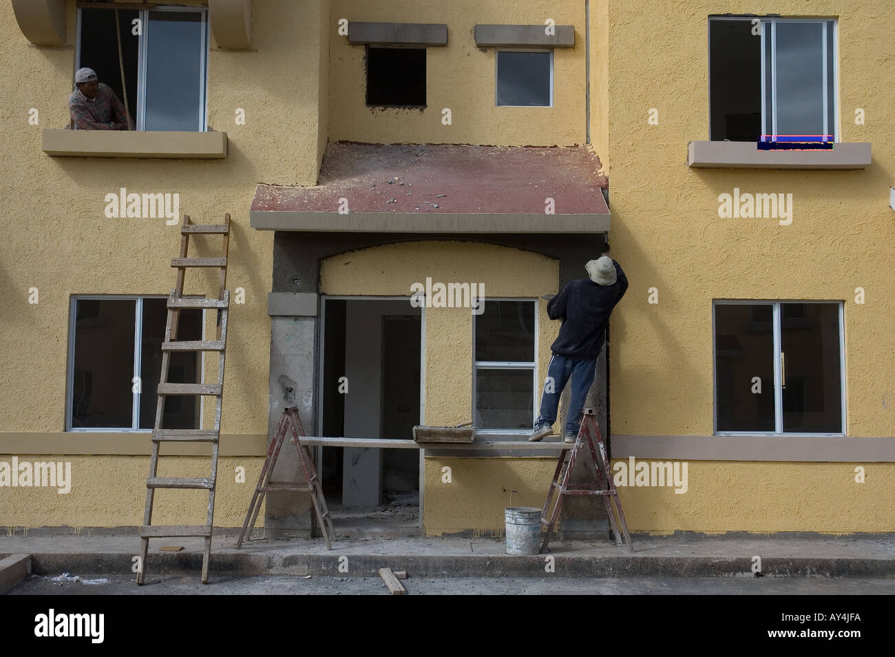 Finished houses and continuing construction in the Real del Sol low ...