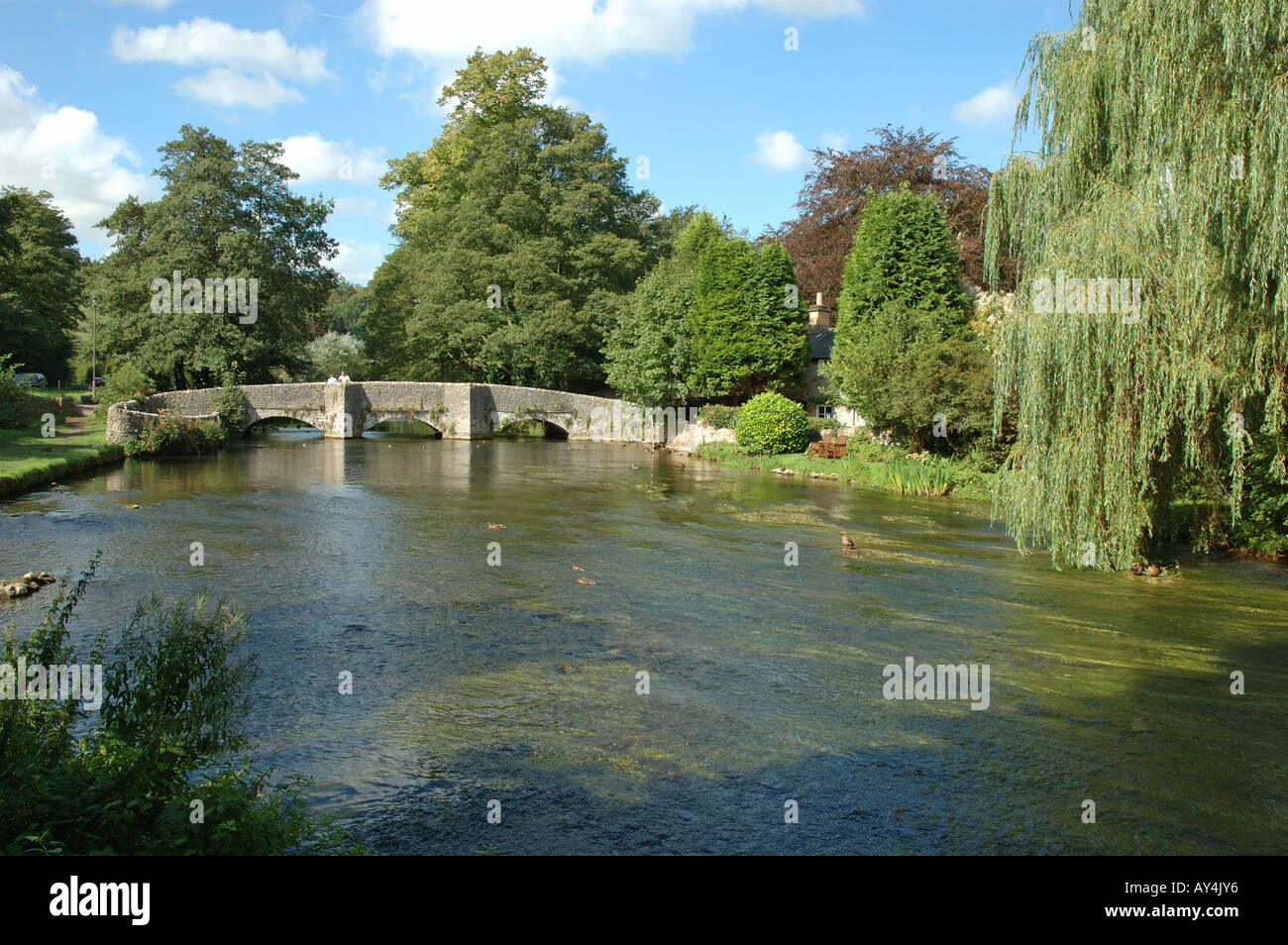 Medieval sheepwash bridge hi-res stock photography and images - Alamy