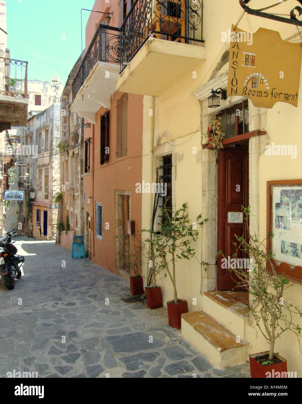 Narrow streets in Crete Greece Stock Photo - Alamy