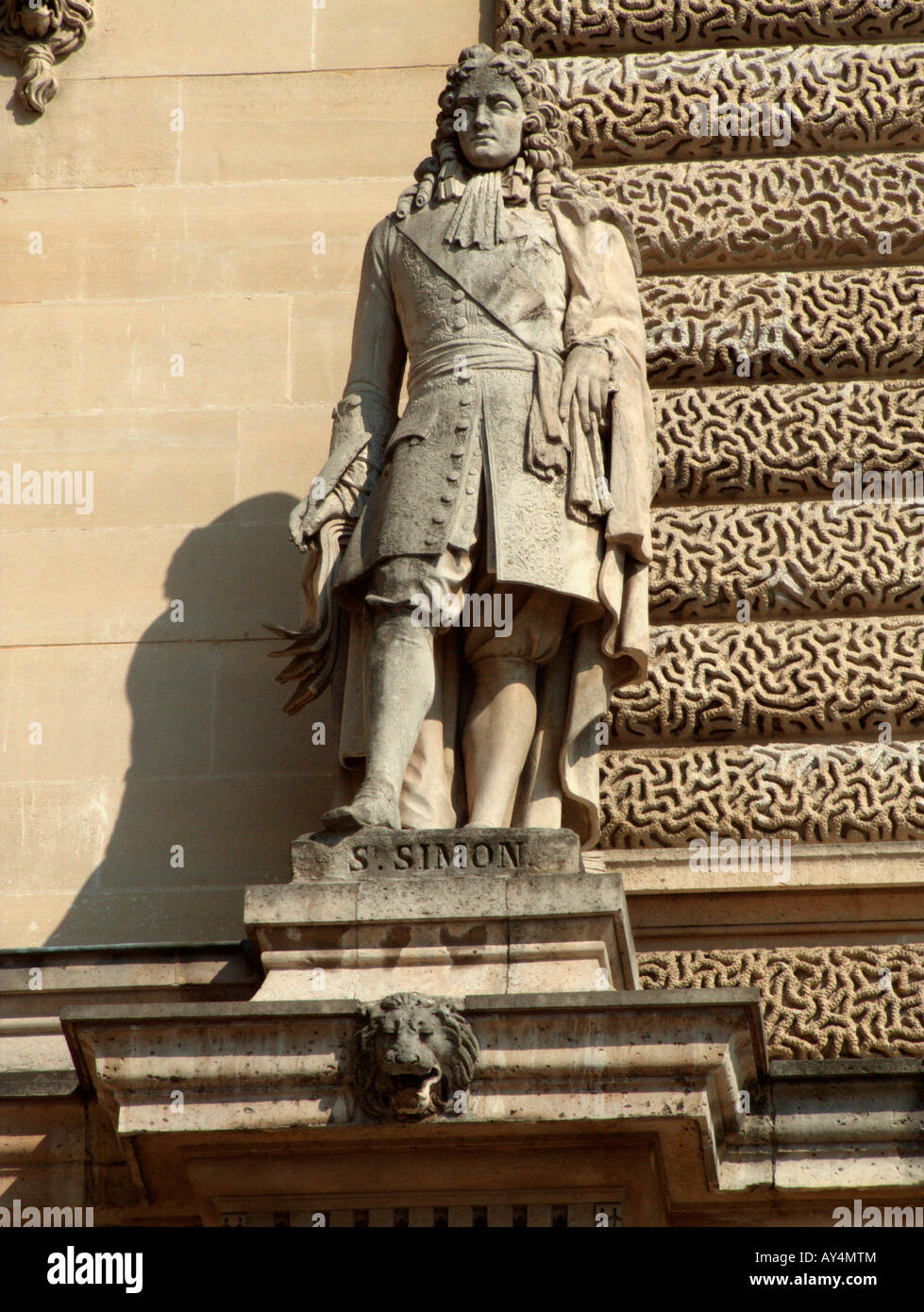 Statue of Saint Simon Gallerie of personalities statues at the ...