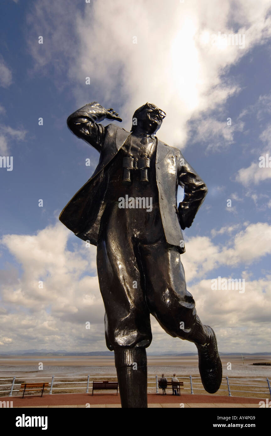 Eric morecambe glasses hi-res stock photography and images - Alamy