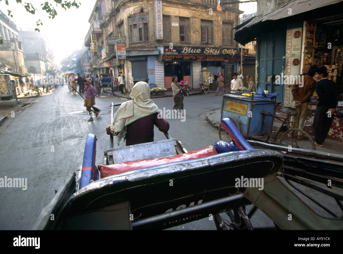Human pulled rickshaw hi-res stock photography and images - Alamy