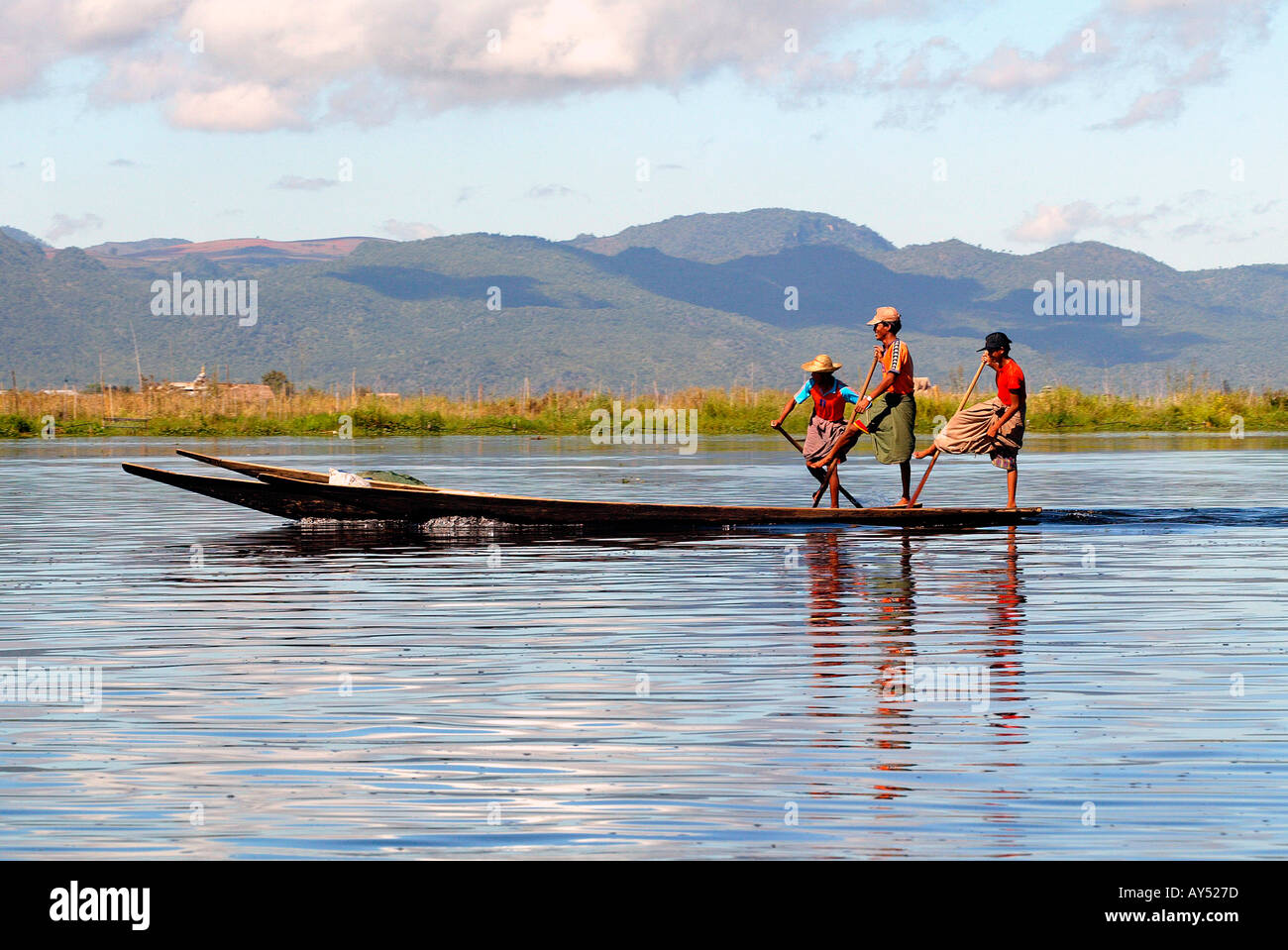 Three leg rowers at Inle Lake in Burma Myanmar Stock Photo - Alamy