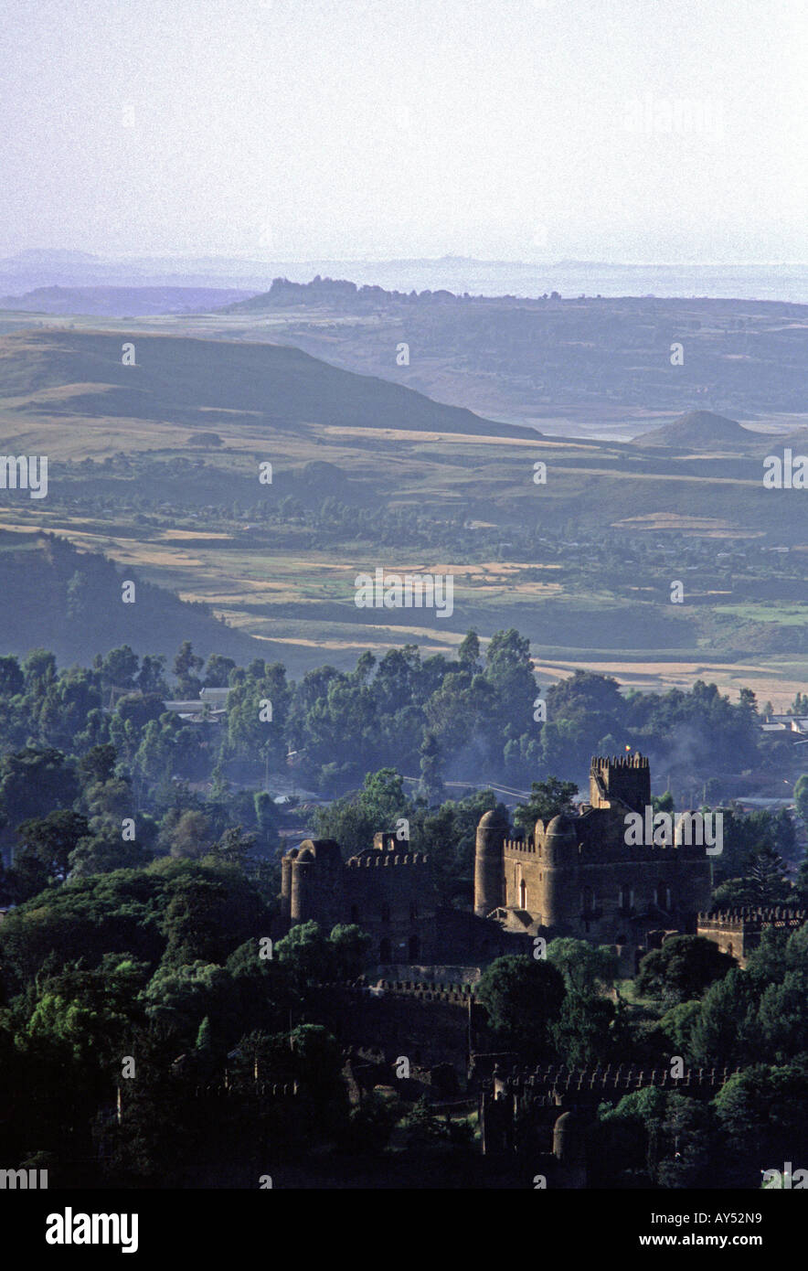 Gonder gondar ethiopia ruin hi-res stock photography and images - Alamy