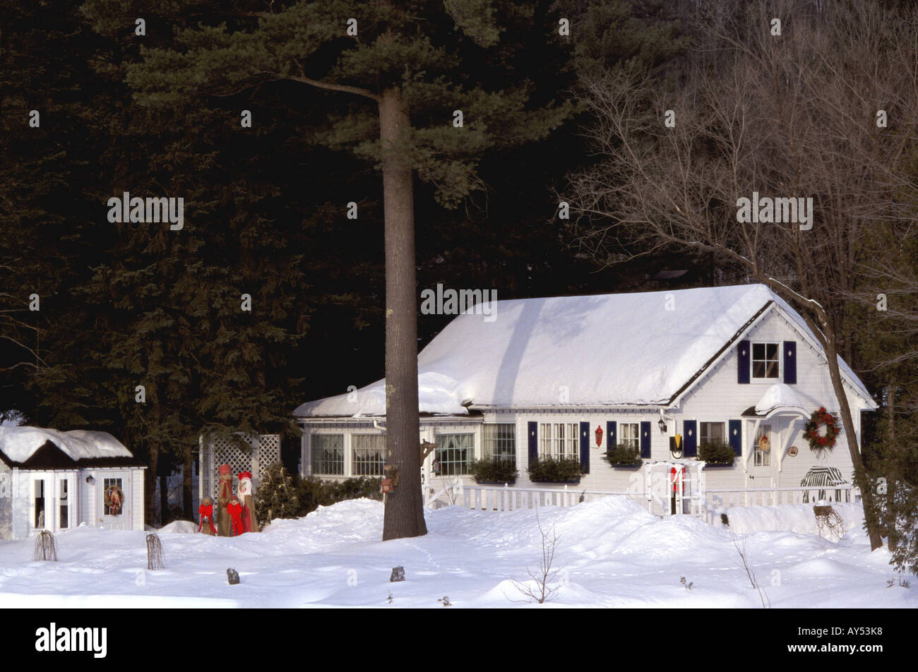 St adele quebec hi-res stock photography and images - Alamy