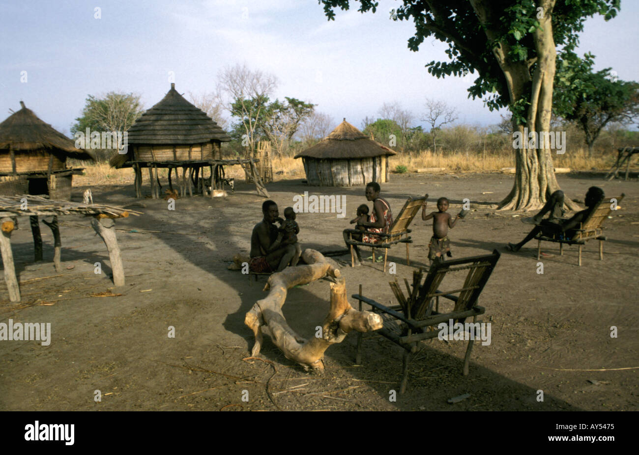 Sudan dinka child hi-res stock photography and images - Alamy