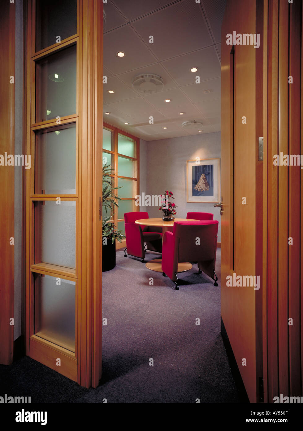 Brokers 1980s hi-res stock photography and images - Alamy