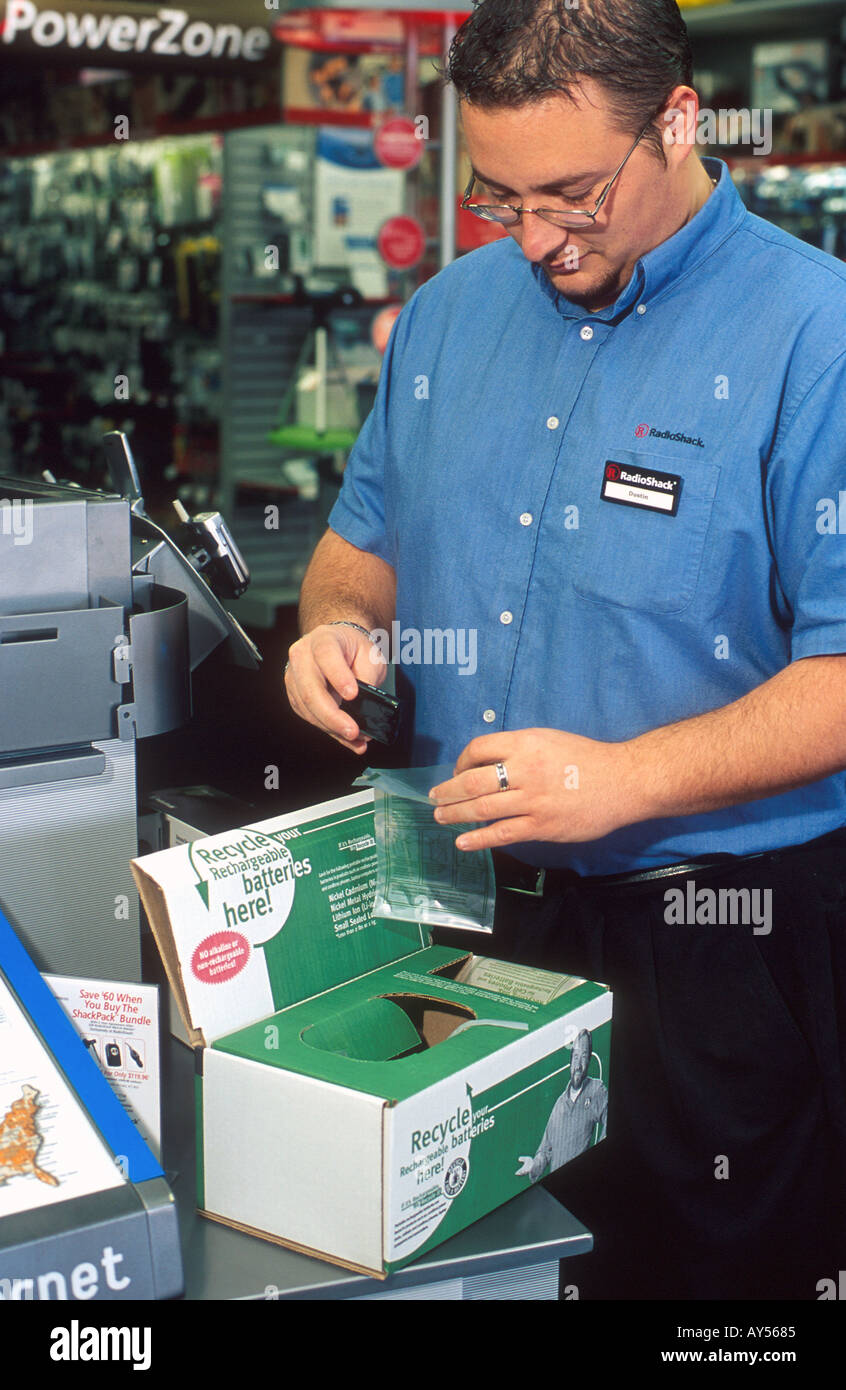 Radio shack hi-res stock photography and images - Alamy