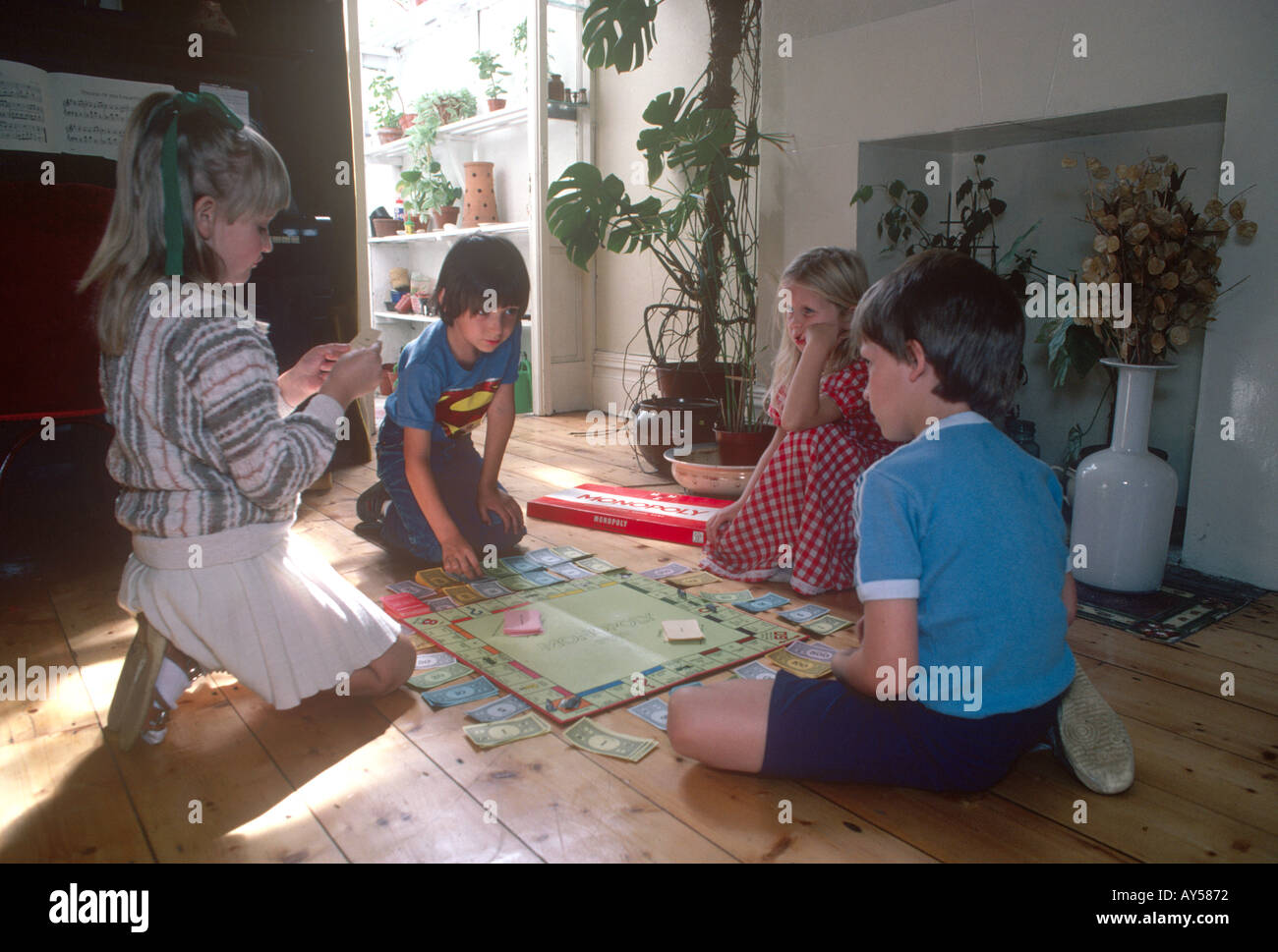 Monopoly party hi-res stock photography and images - Alamy