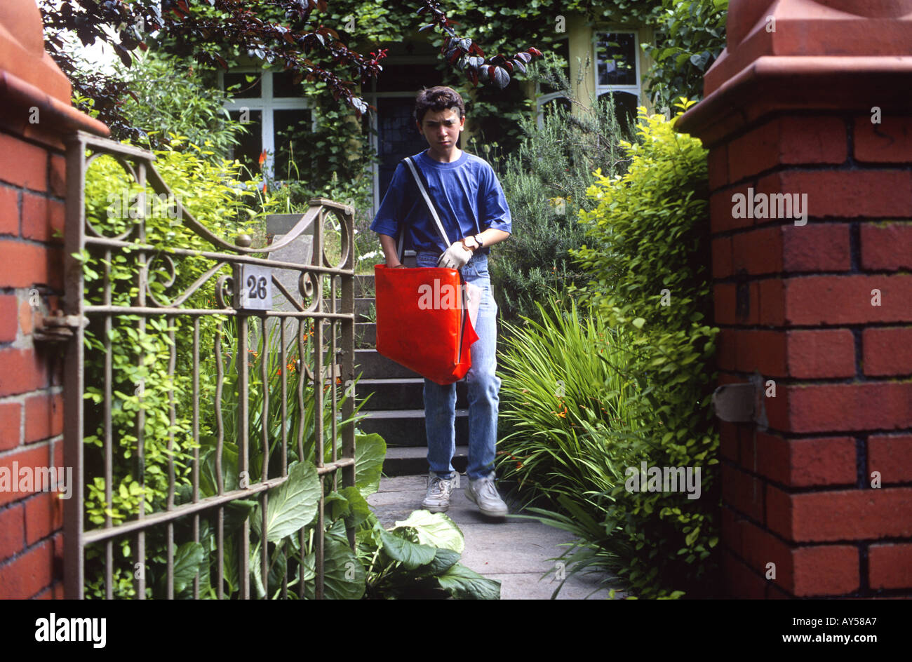 Delivering newspapers hi-res stock photography and images - Alamy