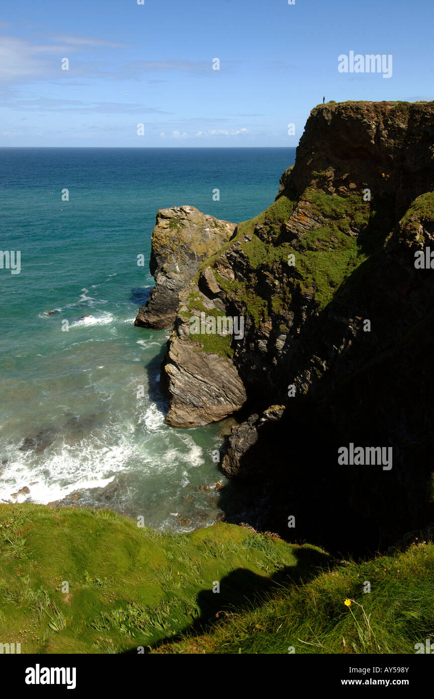 Cornwall Atlantic ocean cliffs Stock Photo - Alamy