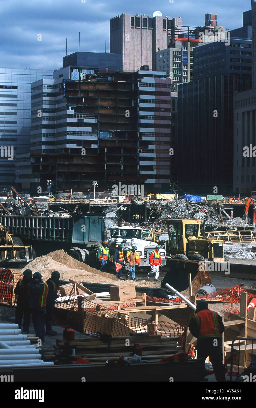 USA New York City 02 2002 Ground Zero hier stand das World Trade Center ...
