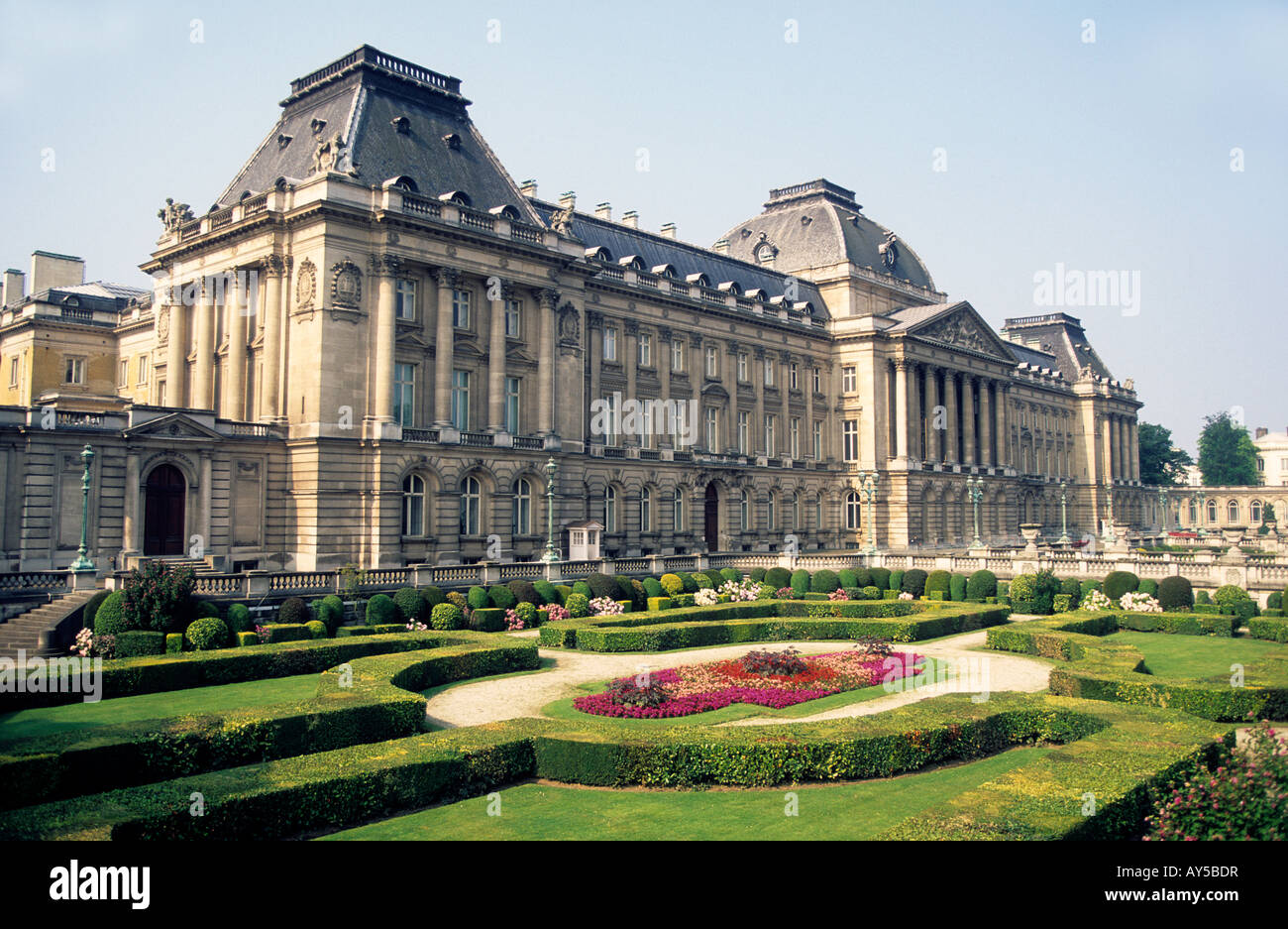 Palais royale gardens hi-res stock photography and images - Alamy