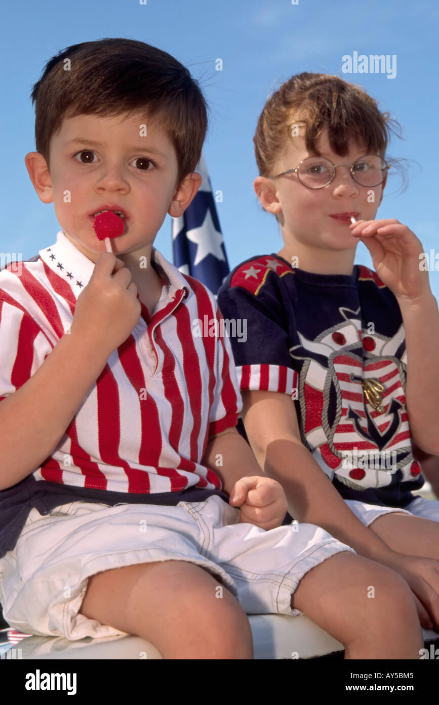 Fourth of july parade kids hi-res stock photography and images - Alamy