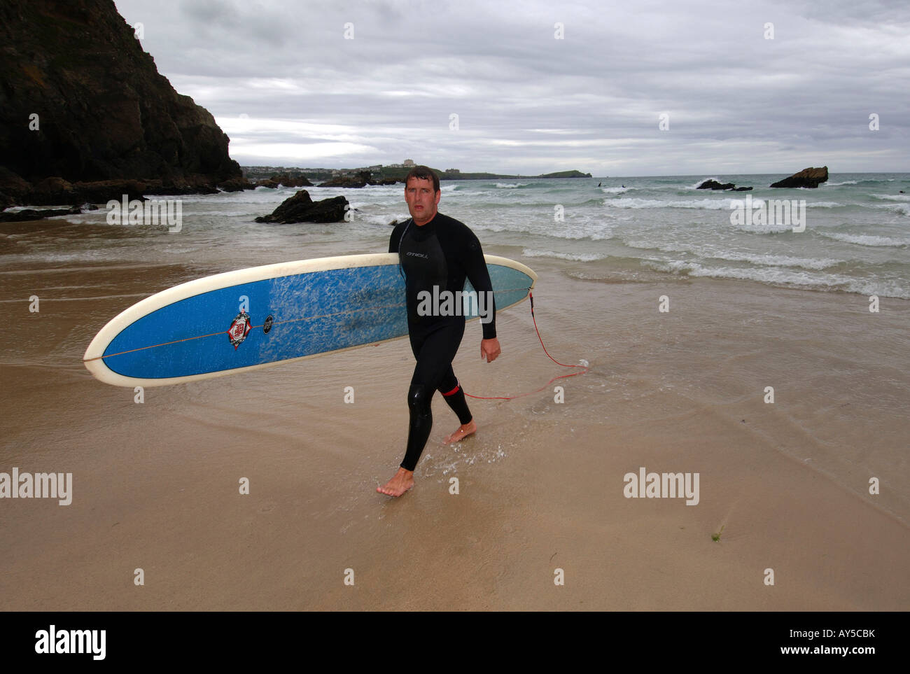 Cornwall surfboarding hi-res stock photography and images - Alamy