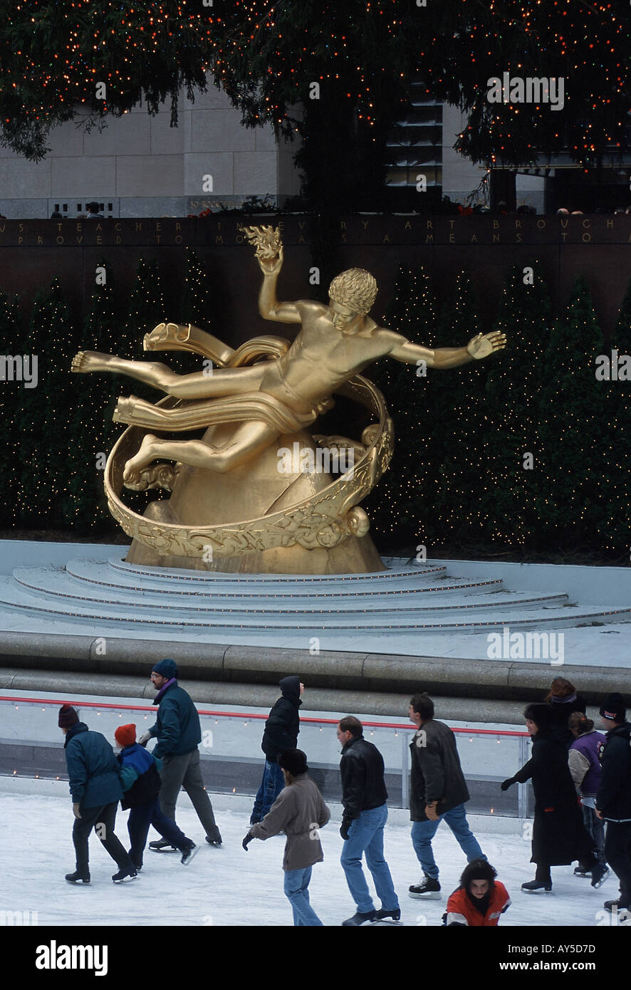 Skulptur von prometheus hi-res stock photography and images - Alamy