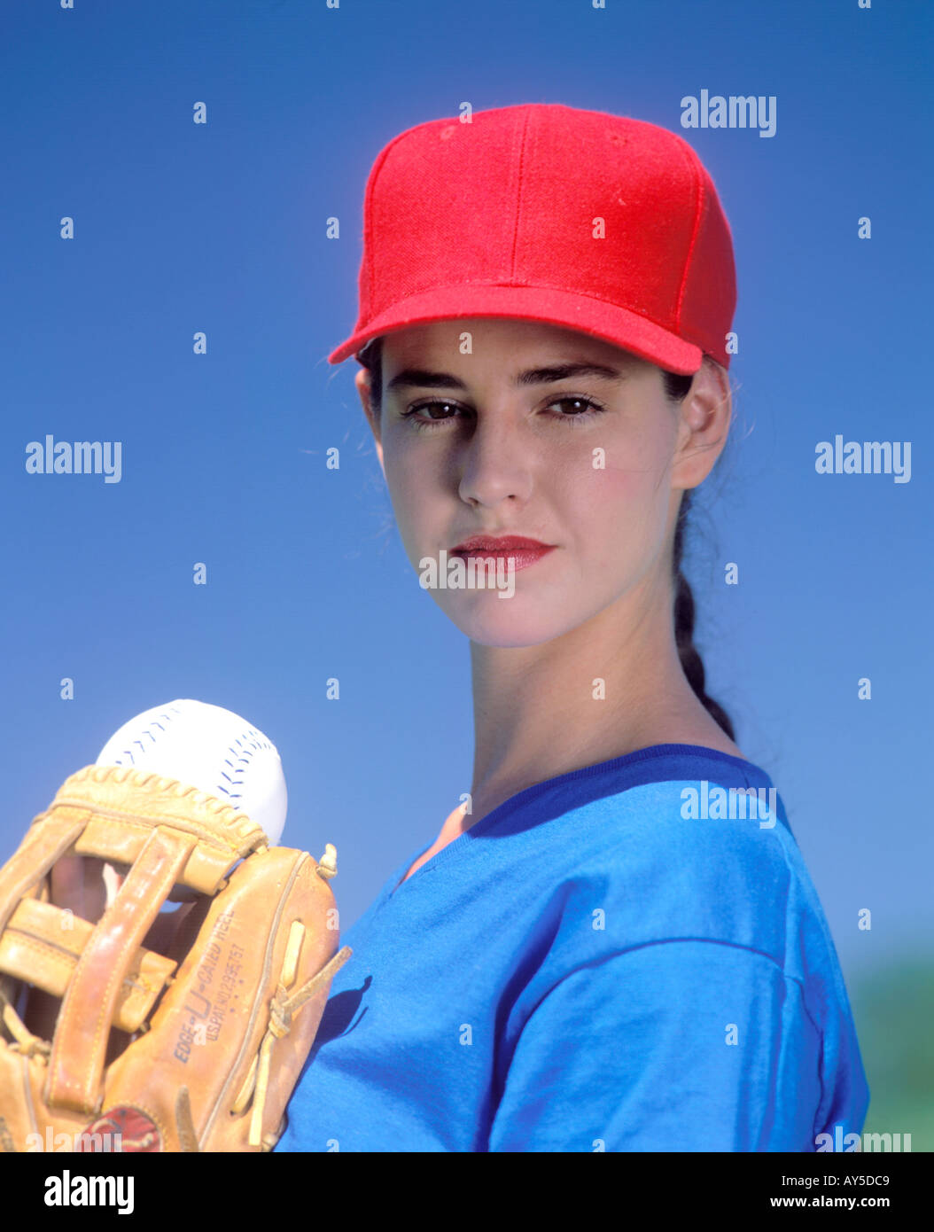 Girl softball pitcher hi-res stock photography and images - Alamy