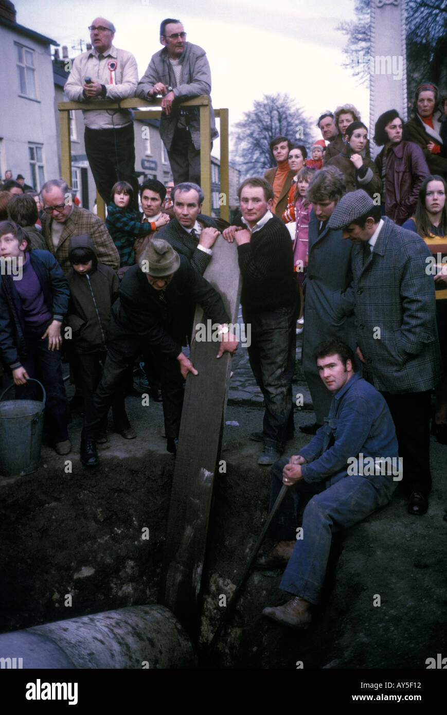 Yorkshire people in 1970s hi-res stock photography and images - Alamy