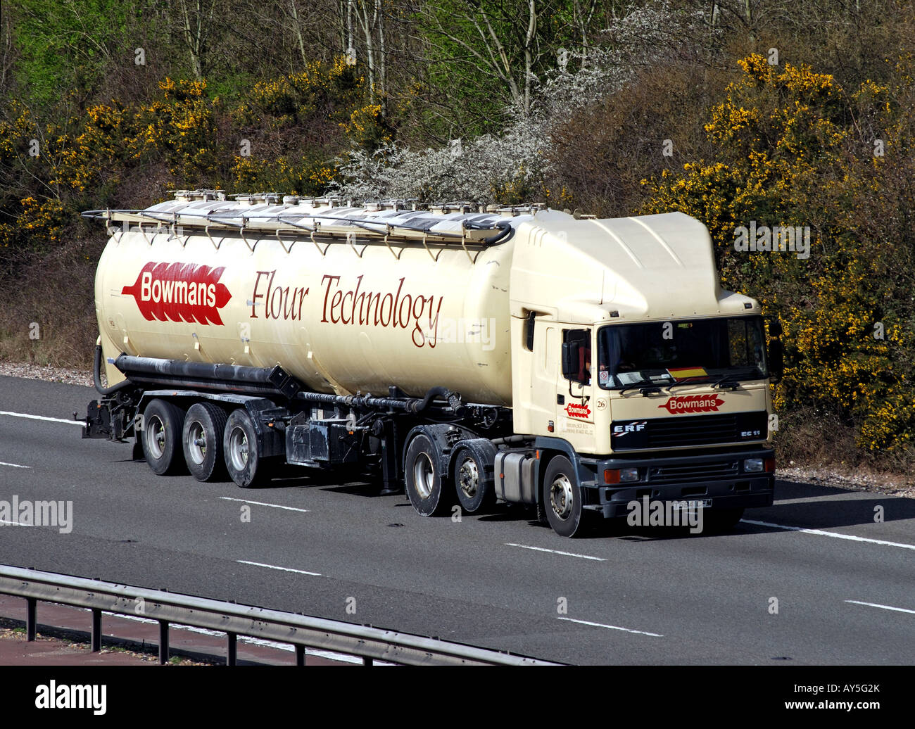 Flour lorry tanker hi-res stock photography and images - Alamy