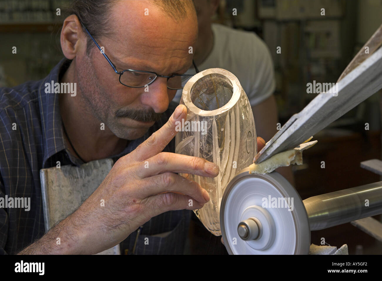 Crystal grinder hi-res stock photography and images - Alamy