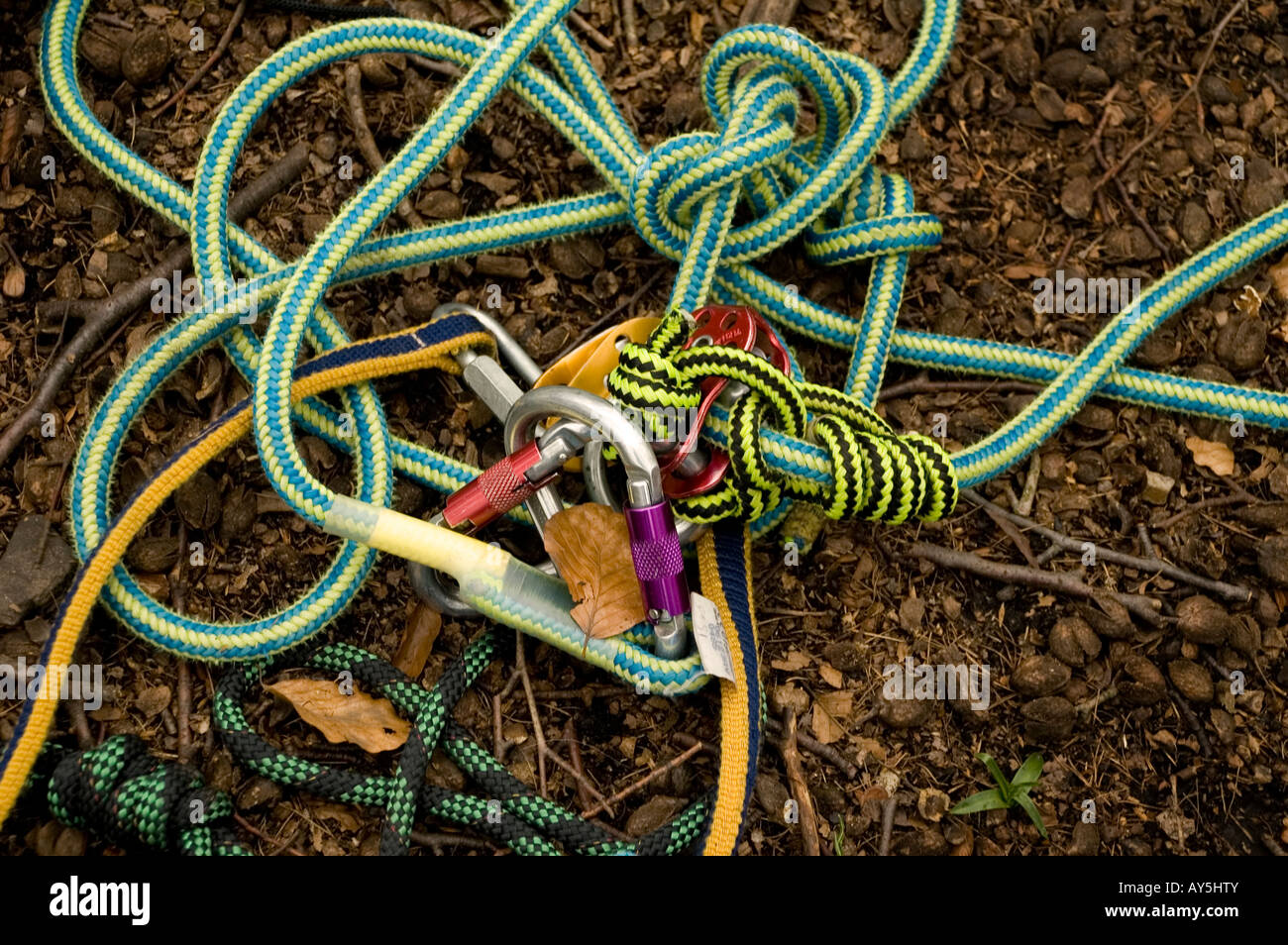 Hoist ropes hi-res stock photography and images - Alamy