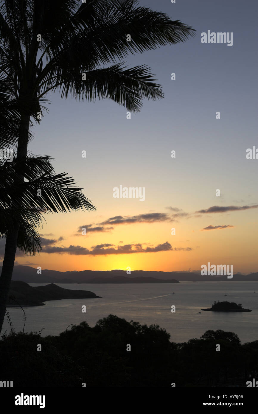 Whitsundays sunset hi-res stock photography and images - Alamy
