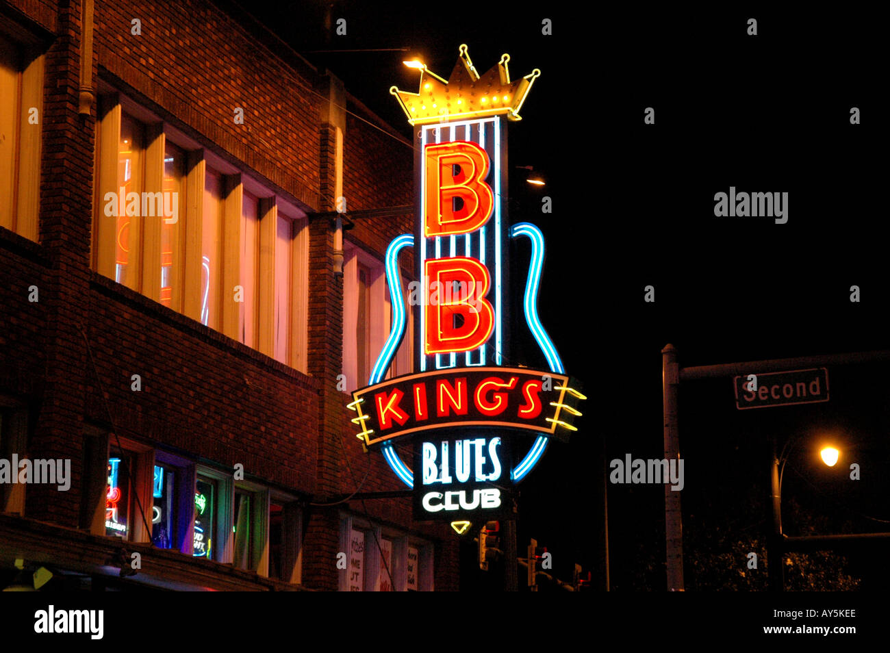 Memphis Tennessee B B Kings Blues Club sign night Stock Photo - Alamy