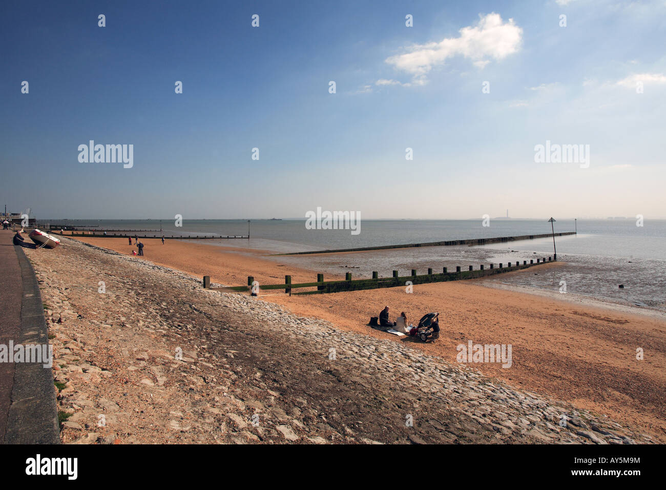 united kingdom essex southend on sea the seafront Stock Photo - Alamy