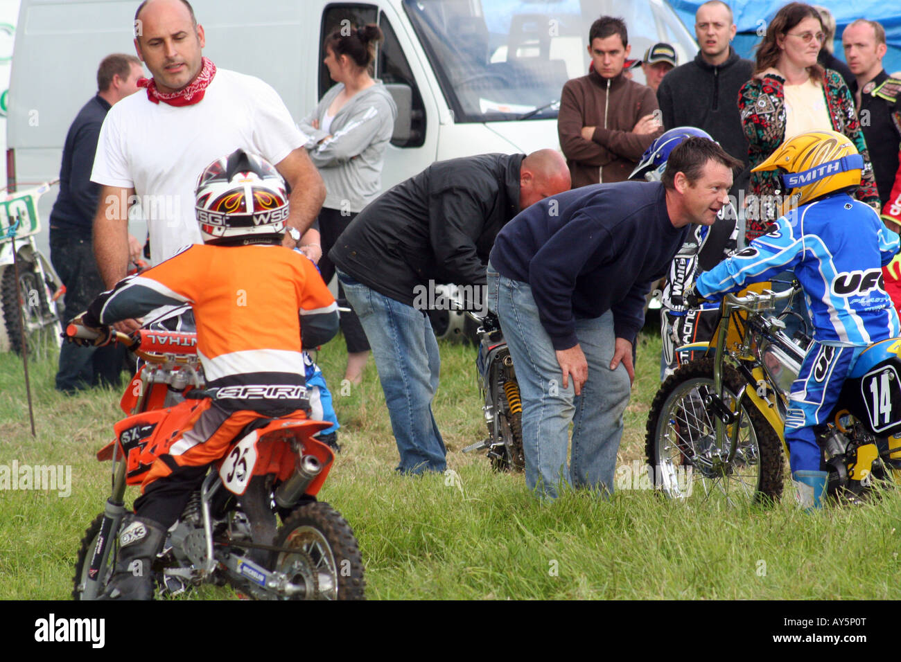 Grasstrack hi-res stock photography and images - Alamy