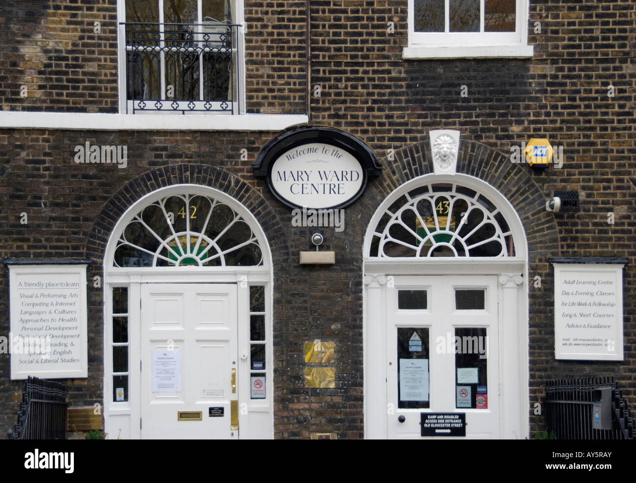 Queen square london hi-res stock photography and images - Alamy