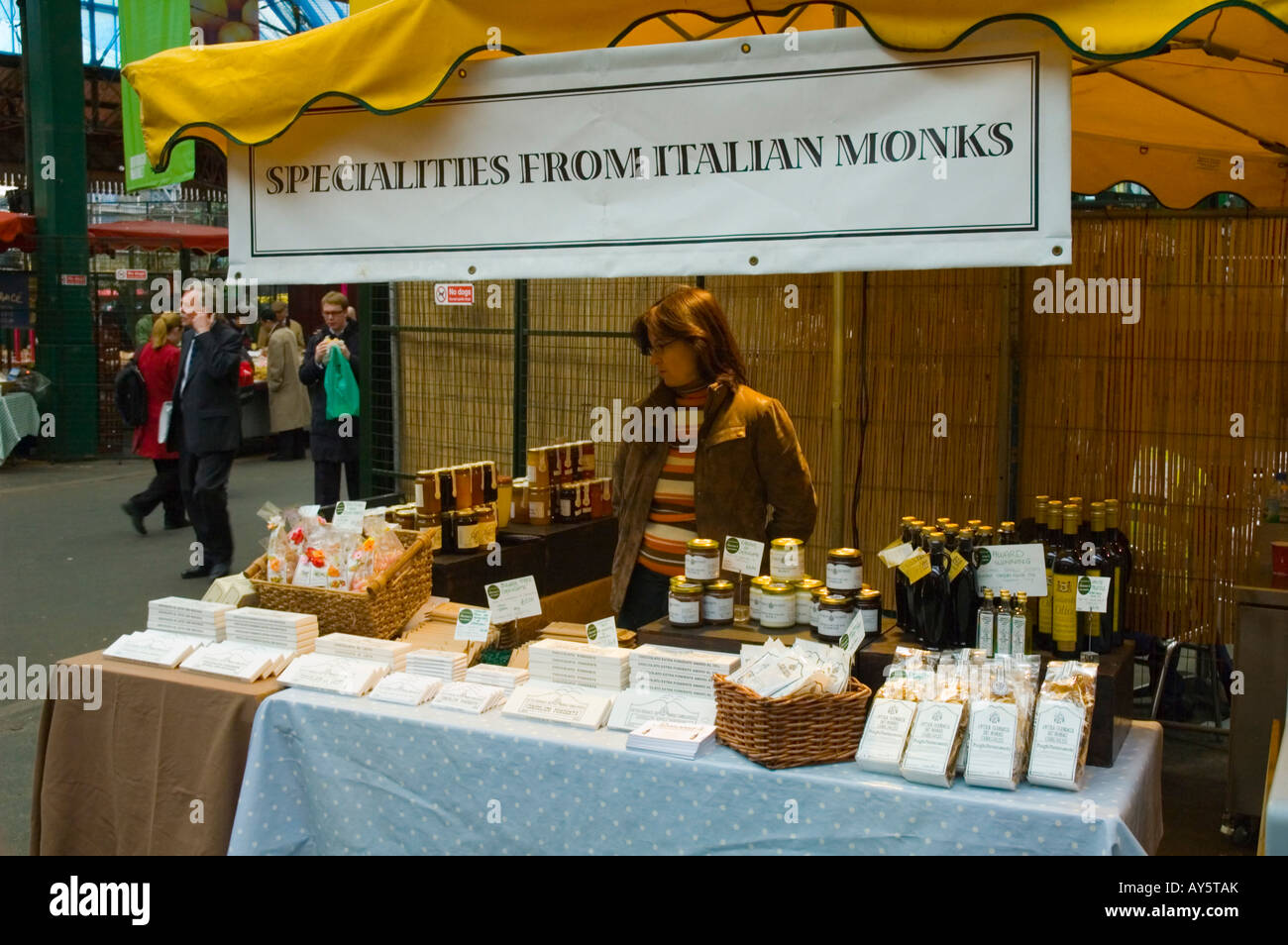 Italian market in england hi-res stock photography and images - Alamy