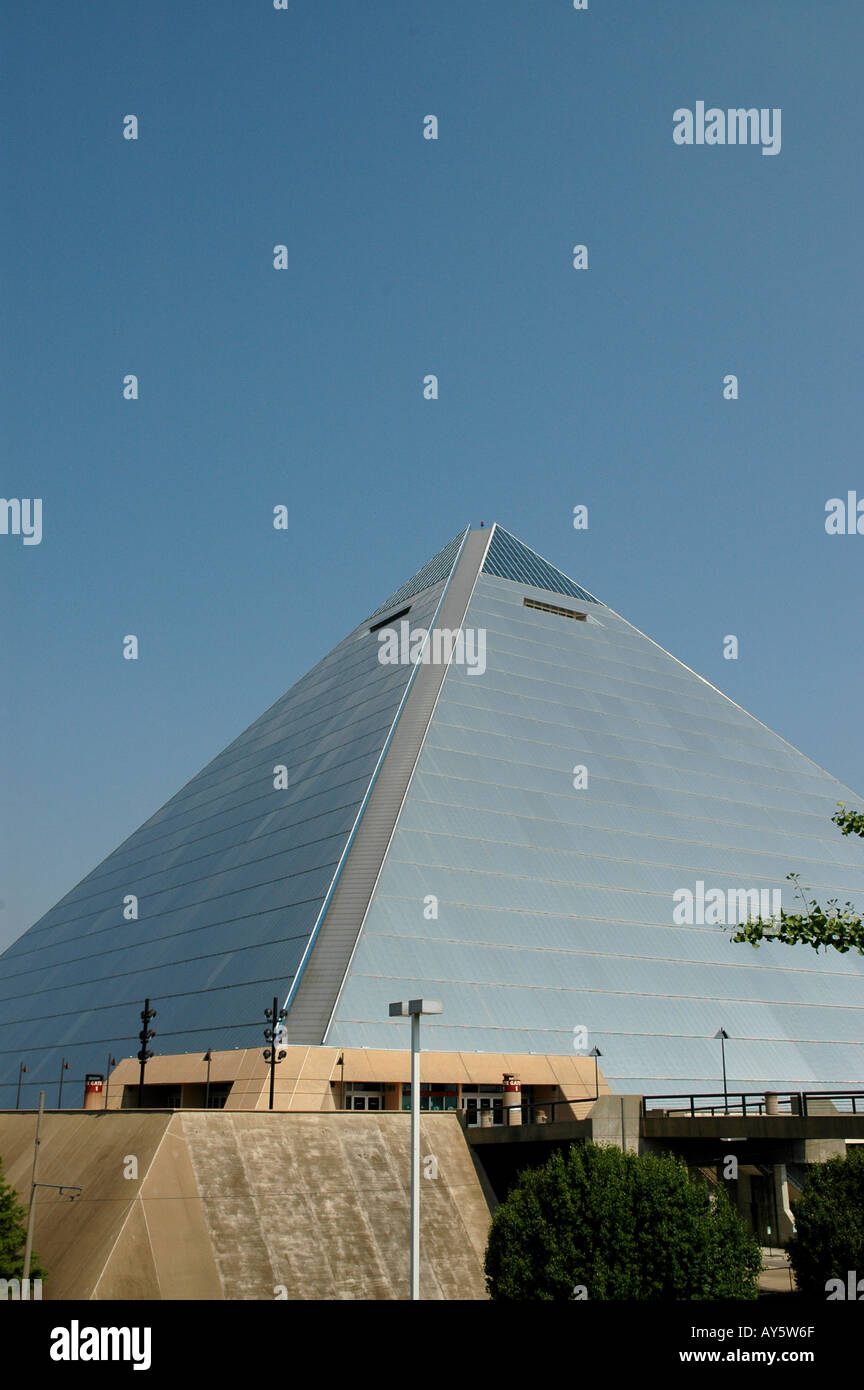 Memphis Tennessee glass pyramid Stock Photo - Alamy