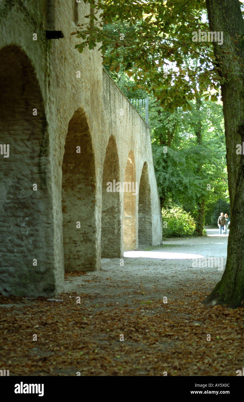 Arch, architecture, couple walking, people, decorative arches of ...