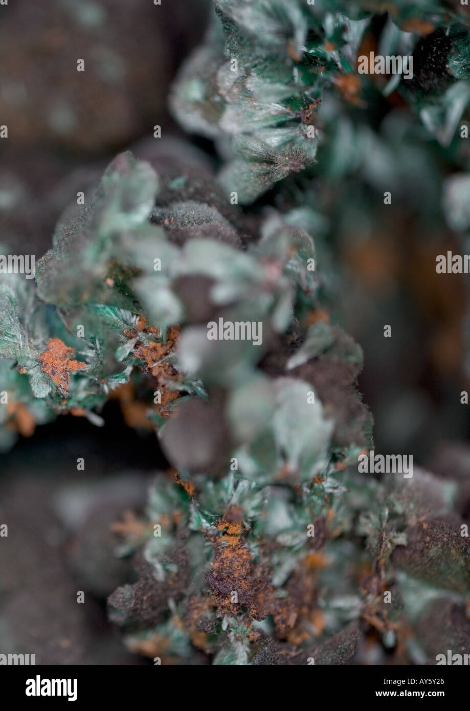 Malachite crystals hi-res stock photography and images - Alamy