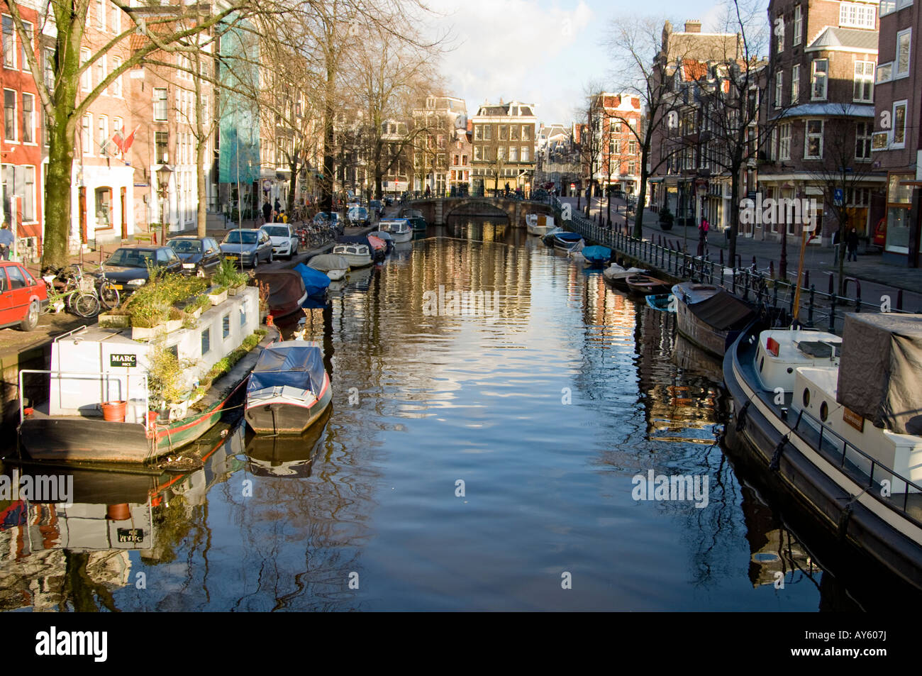 Below sea level netherlands hi-res stock photography and images - Alamy