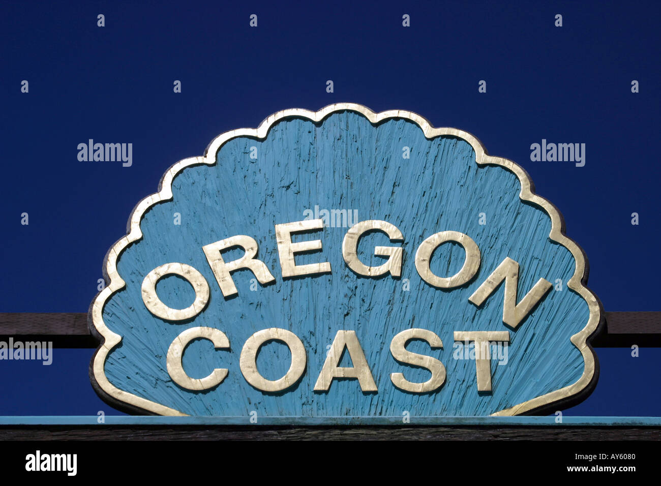 Oregon Coast sign in a sea shell Stock Photo - Alamy