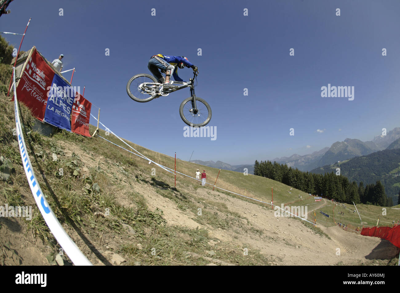 A Downhill mountainbike racer in action Stock Photo - Alamy