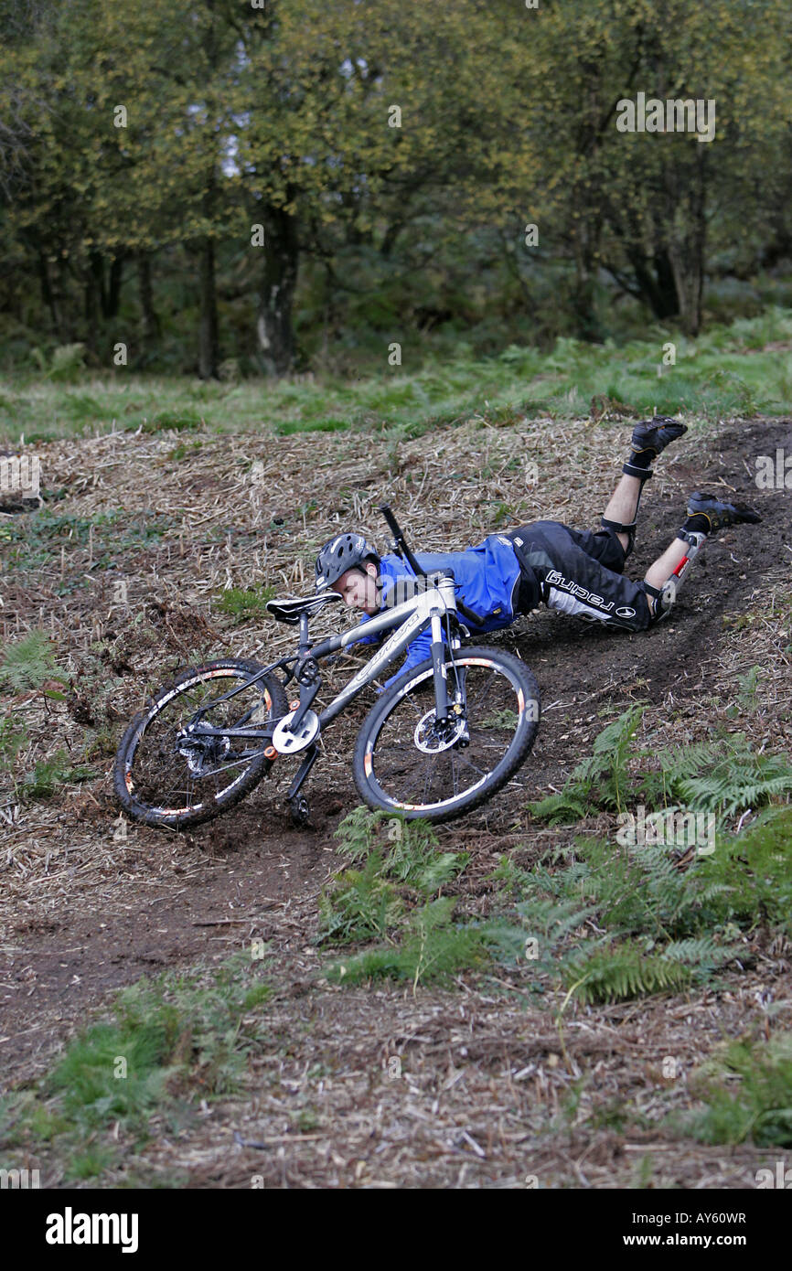 Mountainbike crash hi-res stock photography and images - Alamy