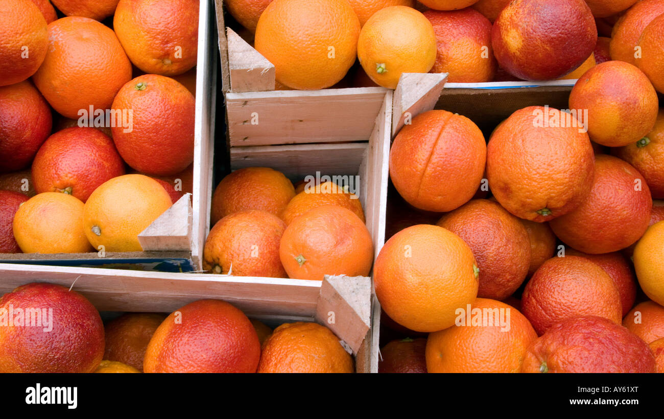 Boxes of oranges Stock Photo - Alamy