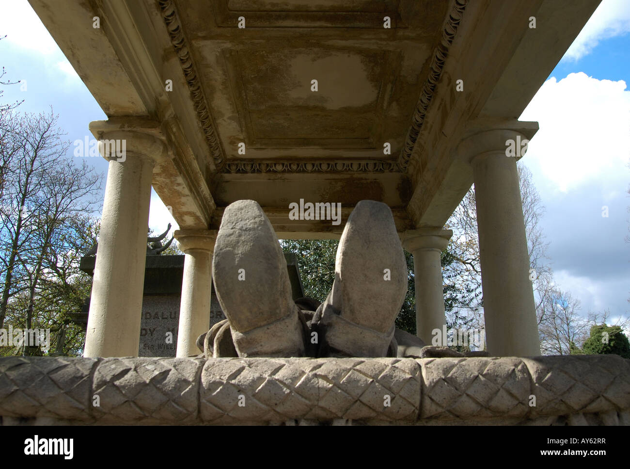 Victorian funereal architecture hi-res stock photography and images - Alamy