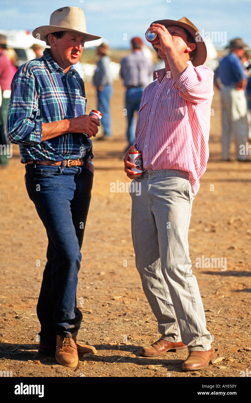 Beer drinking australia hi-res stock photography and images - Alamy