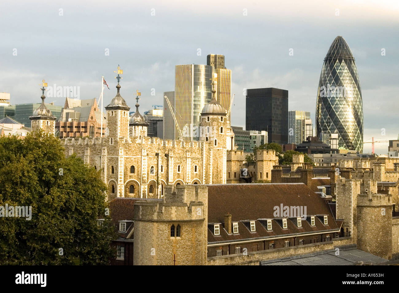 City Of London Ancient and Modern Stock Photo - Alamy
