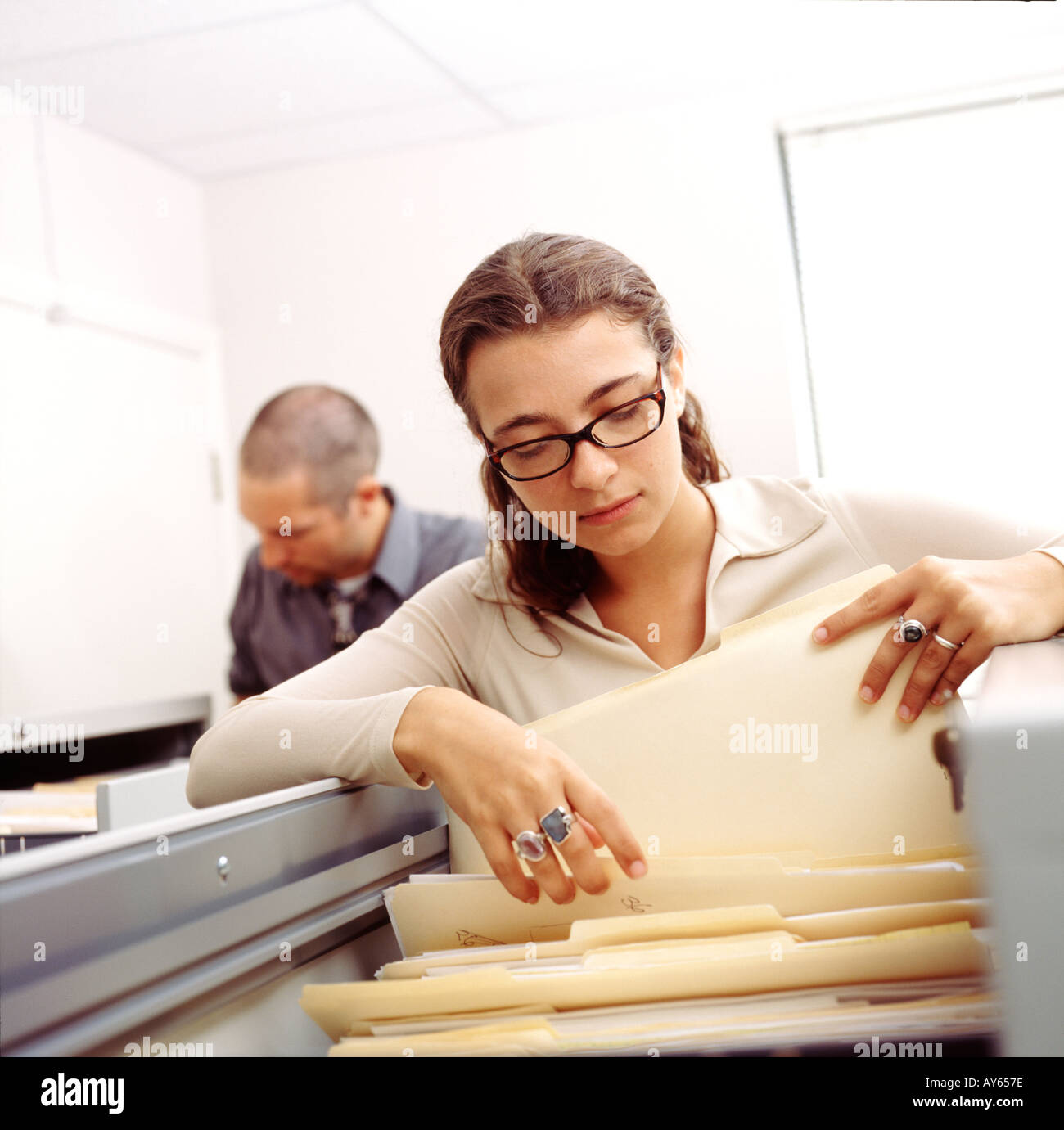 Sorting through records hi-res stock photography and images - Alamy